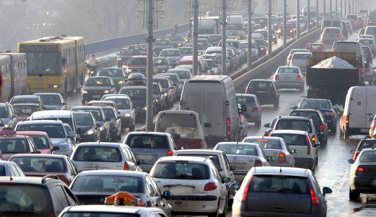 Reducing transport emissions: a crucial step towards a sustainable ...
